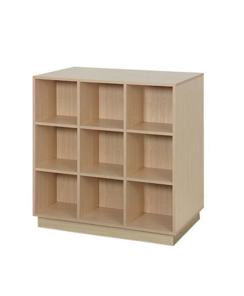 DOUBLE-SIDED MAPLE FINISH- 18 CUBBIES | Store Displays®
