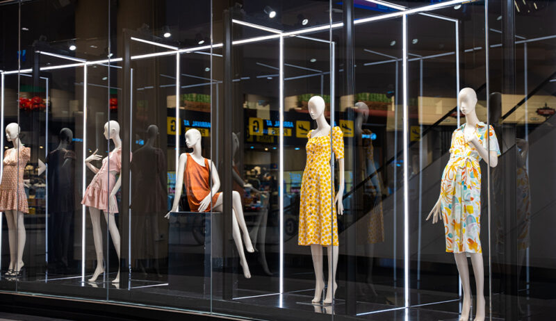 Top 5 Ways To Market Merchandise With Retail Store Displays